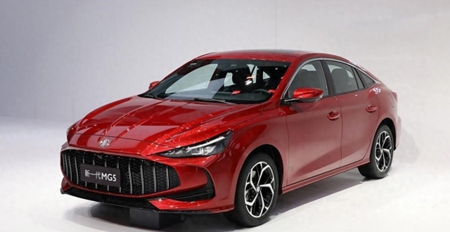 7.59万有181匹马力，享终身免费基础保养，新款MG5值不值得买？_腾讯新闻