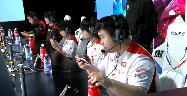 AG3-1大胜DRG，重返S组第一！季后赛分组堪忧，下一场必须赢狼队_腾讯新闻