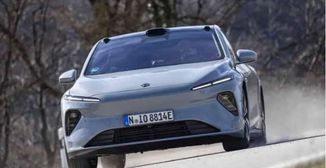 李斌高速实测续航1044公里，150kWh电池包，网友只问多少钱！_腾讯新闻