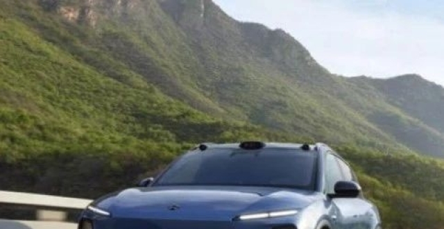 BBA统治这么多年的高端中型SUV格局，怎么就被蔚来ES6改写了？_腾讯新闻