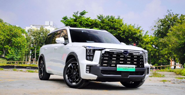 理想L8平替，传祺ES9车价便宜10万，养车能省6千/年？_腾讯新闻