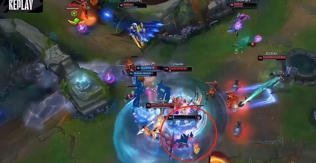 BLG不敌JDG，Xun失误引起热议，多位圈内人力挺_腾讯新闻