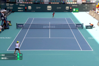 WTA1000迈阿密站1/4决赛：伊埃拉vs斯瓦泰克丨敢打敢拼 伊埃拉复刻纳达尔经典打法_腾讯新闻