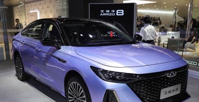 或更名风云A8，奇瑞艾瑞泽8 PHEV有望于11月正式上市_腾讯新闻