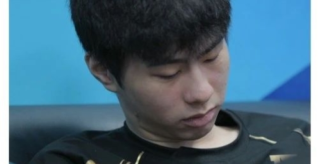 【每日一撸】Zdz离队正努力找工作；RNG队内出现宫斗大戏_腾讯新闻