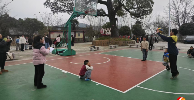 吉卫镇：护苗成长暖冬日 社区活动润童心_腾讯新闻