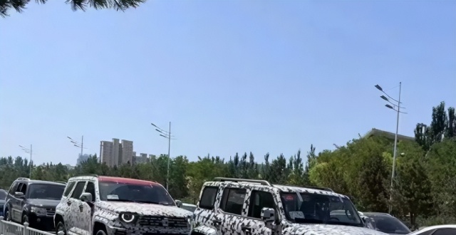 坦克300 3.0T要来了？六缸发动机，售价或超过35万元_腾讯新闻