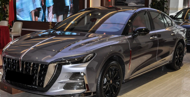 17.98万元起售，轴距2920mm，标配8AT+2.0T，红旗H6值得入手吗？_腾讯新闻