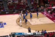 NBA夏季联赛：独行侠vs76人丨闪转腾挪穿越层层屏障 阿姆斯特朗孤身闯龙潭强势上篮_腾讯新闻