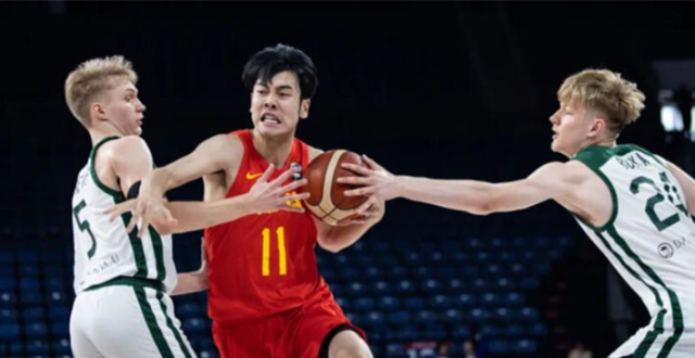 中国U18男篮“速补8人”3细节：双子星领袖能力，身高和经验_腾讯新闻