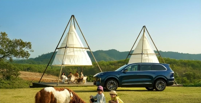 深蓝S09上海车展正式发布：23.99万起，空调彩电冰箱全都给你！_腾讯新闻