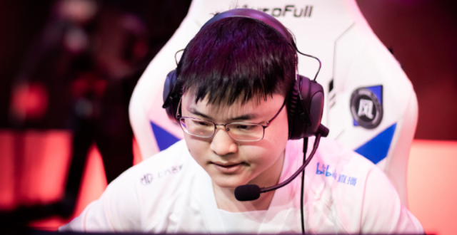 RNG老板辟谣：没有强制Uzi退役，也没卡合同！希望粉丝理性支持_腾讯新闻