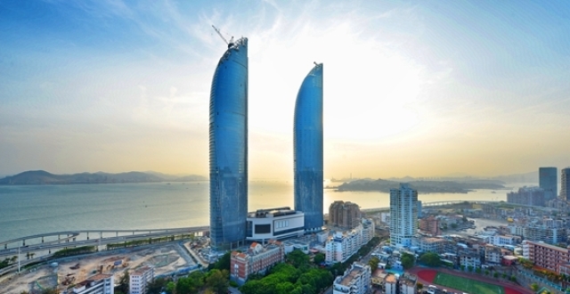 世茂集团上半年营业额303.94亿元 土储约为5542万平方米_腾讯新闻