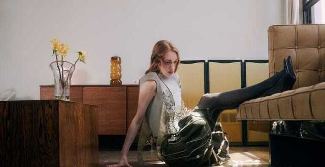 Wandi Zhang：在虚构与真实之间，重组“梦核”的图像语言_腾讯新闻