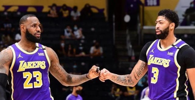 今日！CCTV5不转，这2大平台直播NBA湖人PK尼克斯，詹姆斯＋浓眉哥有望复出救主_腾讯新闻