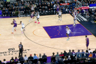 NBA常规赛：森林狼121-113太阳丨杜兰特见缝插针击地妙传 理查兹旱地拔葱双手暴扣_腾讯新闻