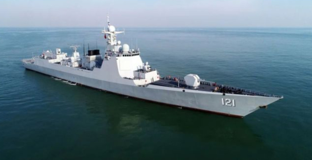 052D型防空驱逐舰：满载6500吨还是7000吨？抑或7500吨甚至7800吨？_腾讯新闻