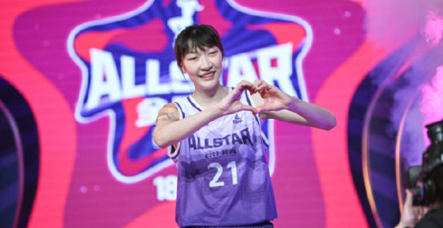 实至名归！韩旭当选2023/2024赛季WCBA常规赛最有价值球员_腾讯新闻