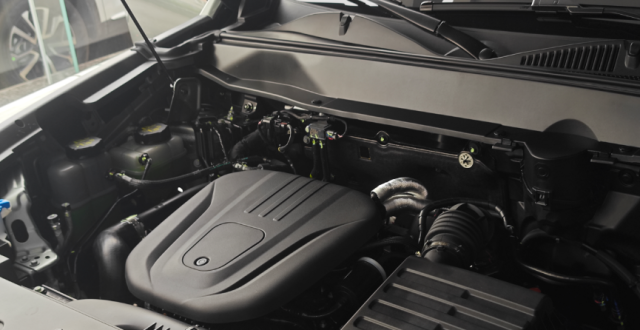 1.5T油耗6L，续航1000km，4.8米越野车，后挂备胎，16万可买！_腾讯新闻