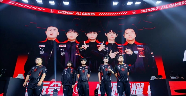 AG3-1WB，小组第一稳进S组！一诺解锁新成就，自谦最多排KPL第三_腾讯新闻