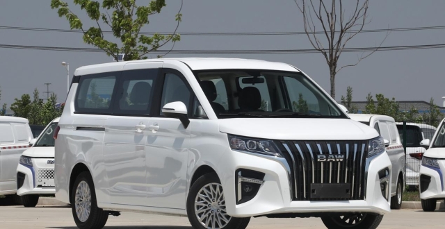 兼顾高端+实用，仅9.98万起，锐胜王牌MPV 8AT真是“卷王”_腾讯新闻