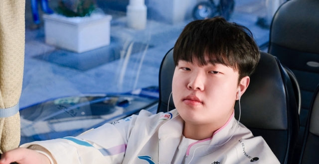 太狂！Bin放话：Faker年纪大了，如果他退役，希望我是那个接班人_腾讯新闻