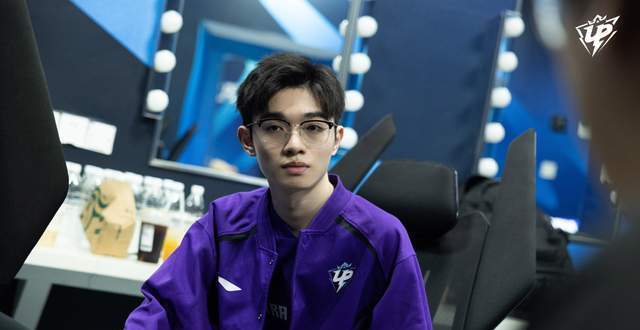 WBG队危？二队辅助选手Xbear顶替LQS首发，AL或轻松复仇！_腾讯新闻