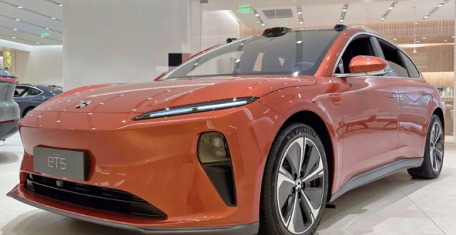 23万能买4秒破百的旅行车，蔚来ET5比奥迪值多了？_腾讯新闻