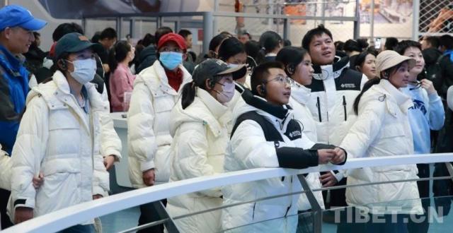 【向春天，西藏少年】走一趟古今之旅，领略城市魅力_腾讯新闻