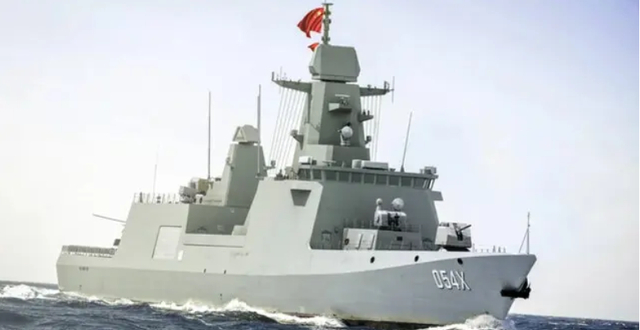 054B型护卫舰：被称为“先进055小型舰”，战力超越他国护卫舰_腾讯新闻
