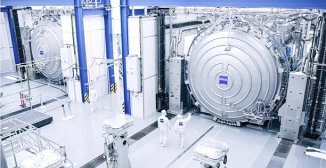 ASML首次公开展示High NA EUV光刻机 能造2nm以下芯片_腾讯新闻