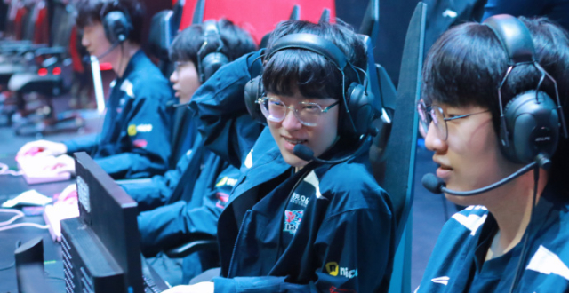 OMG爆冷3-1淘汰LNG，晋级4强！Creme阿卡丽全场乱秀_腾讯新闻