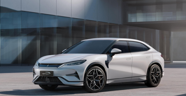 最快4.3秒破百，还有云辇-C+iTAC，比亚迪宋L卖多少钱合适？_腾讯新闻