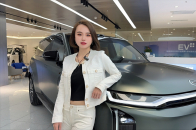 探店传祺向往S7：20万级家庭SUV新宠，空间超大还安全_腾讯新闻