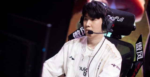 IG迎战BLG！Theshy再遇Bin！全神班新赛段考验！_腾讯新闻