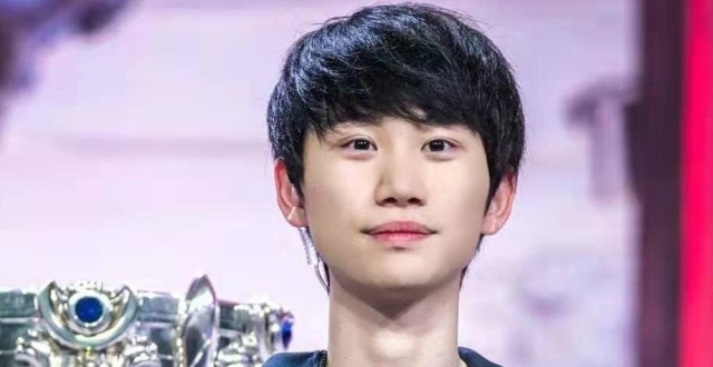 不保护uzi，FoFo被爆破！阿乐调侃doinb：EDG doinb_腾讯新闻