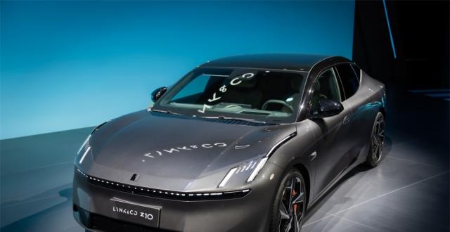 集美学与性能 领克 Z10 加推四驱 Halo 版，售价22.98万元_腾讯新闻