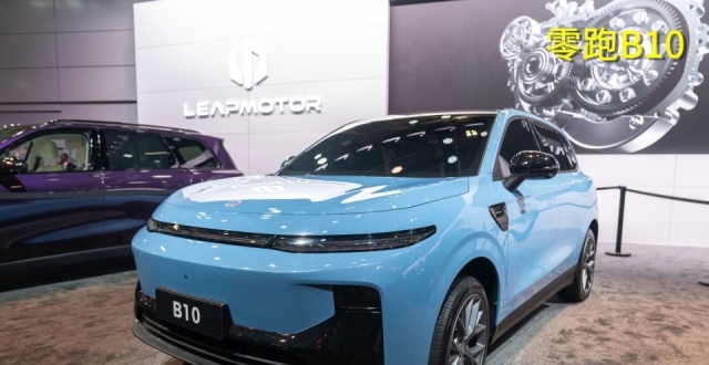 零跑 B10、海狮 05 EV、铂智 3X 大对决：谁是纯电SUV品价比更优选？_腾讯新闻