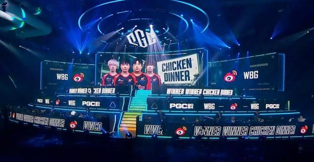 天霸和SQ提前告别PGC，17果断盲扎抢下晋级名额，WBG吃鸡完成救赎_腾讯新闻
