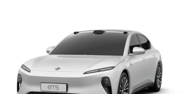 蔚来ET5和小鹏P7i，高端纯电哪家强？_腾讯新闻