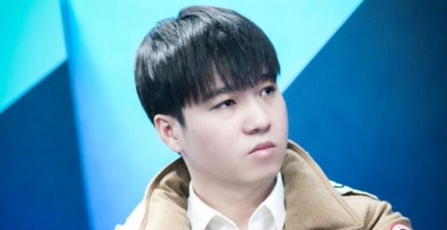 RNG心态被WBG打崩，赛后拒绝采访，letme连麦找朱开诉苦_腾讯新闻