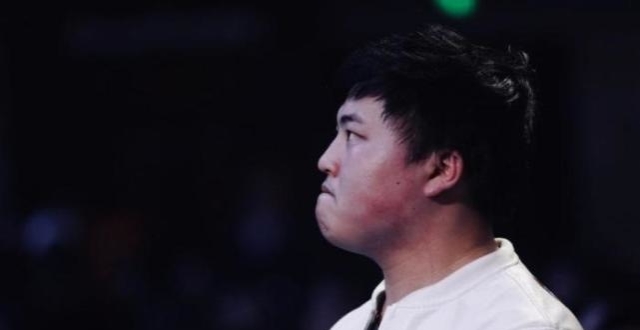 LPL：imp讲述Uzi往事，S5时期特别惨，队友都不努力，只有他训练_腾讯新闻