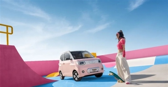 五菱宏光 MINIEV 第三代马卡龙上市：续航 215 公里，售 4.68 万_腾讯新闻