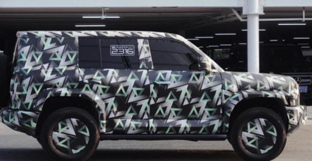 锁定奔驰G！三把锁＋续航1200km，比亚迪F品牌首款SUV谍照曝光_腾讯新闻