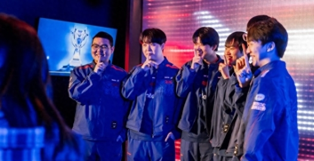 Knight：如果JDG夺冠，将成为仅次于SKT的历史第二战队_腾讯新闻