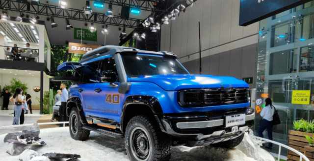 全新北京BJ40确定预售价：价格低于预订价，起售价为18.58万_腾讯新闻