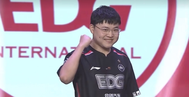 EDG签约Uzi赚麻了，流量超TheShy，WBG成受害者，必须出成绩_腾讯新闻