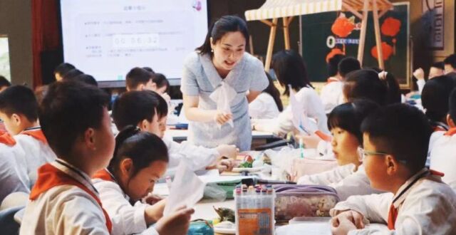 新教材今秋开始使用 长沙名师详解教学变化_腾讯新闻