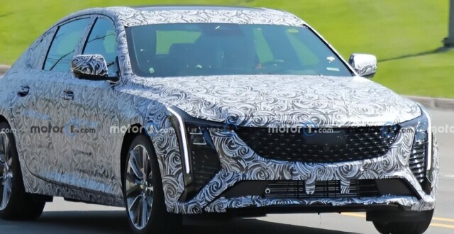 新款CT5必降价？新增1.5T，配33寸曲面屏_腾讯新闻