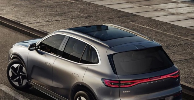 续航440/530公里的“全球智享纯电SUV”吉利银河E5正式上市_腾讯新闻